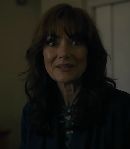 Joyce Byers - (Winona Ryder) - Stranger Things - FLUX-LoRA-zerokool-Shakker