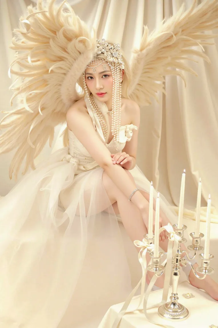 MVT - FLUX_LoRA Angel with Wings and Lace Gown-LoRA-VTM_AI-Shakker