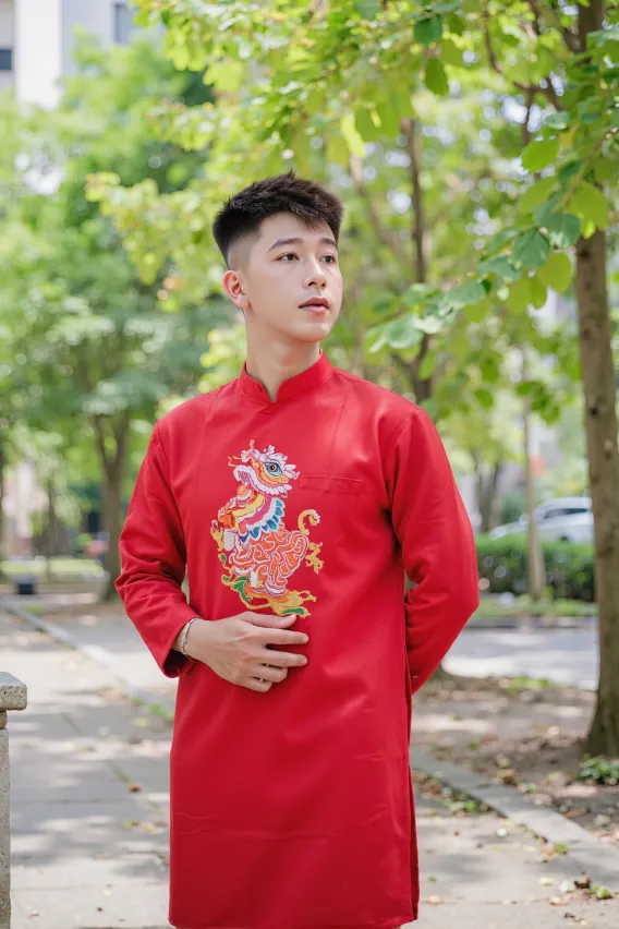 Flux_lora_hot boy Ao Dai 01_Vietnamese_RC Hoang-LoRA-RC_Hoang-Shakker