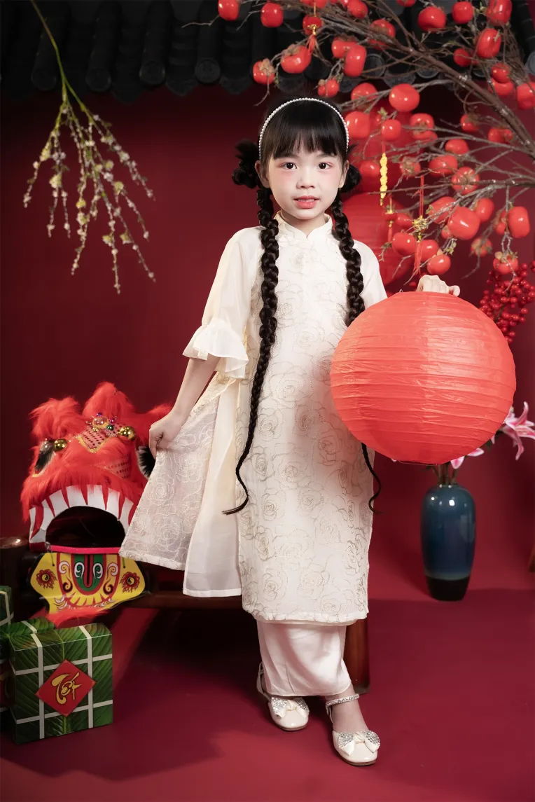 Lunar New Year A Little Girl Ver.2-LoRA-KON3S-Shakker